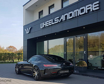 Mercedes AMG GT Tuning mit Felgen und Auspuffanlage