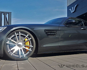Mercedes AMG GT Tuning mit Felgen und Auspuffanlage